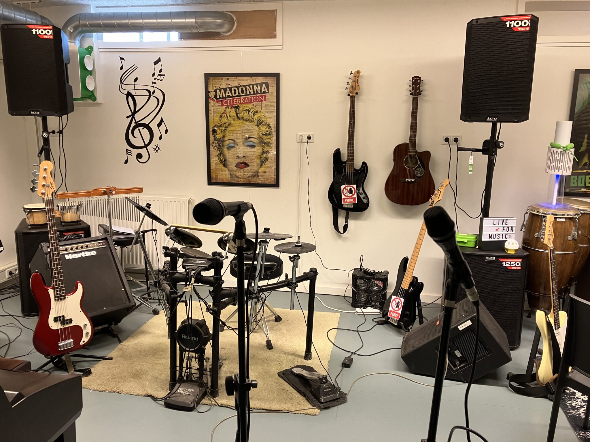 Magazine – Let's get digital!